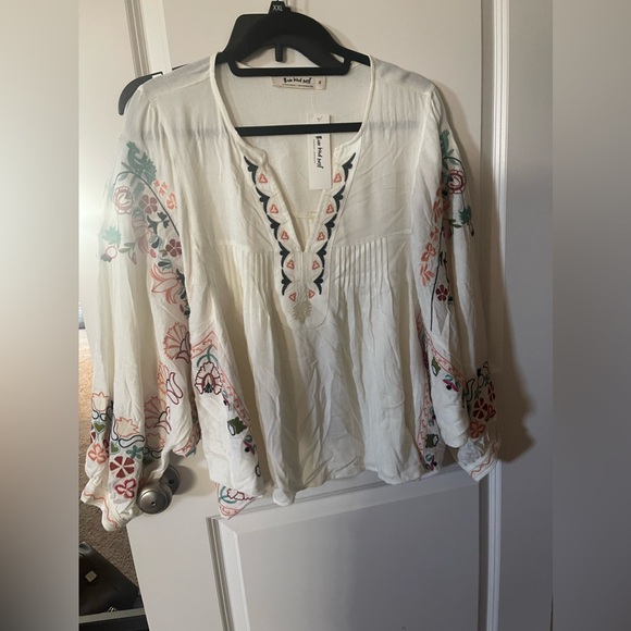 Three Bird Nest | Tops | Three Birds Nest Blouse Size S | Poshmark